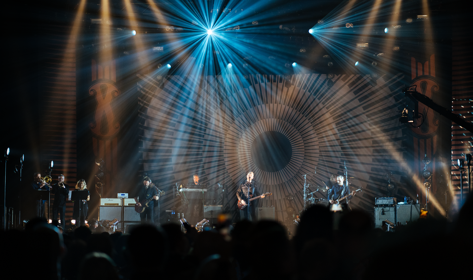 Skambankt tok farvel med fullsatt DNB Arena – Se de fete bildene – Rockman