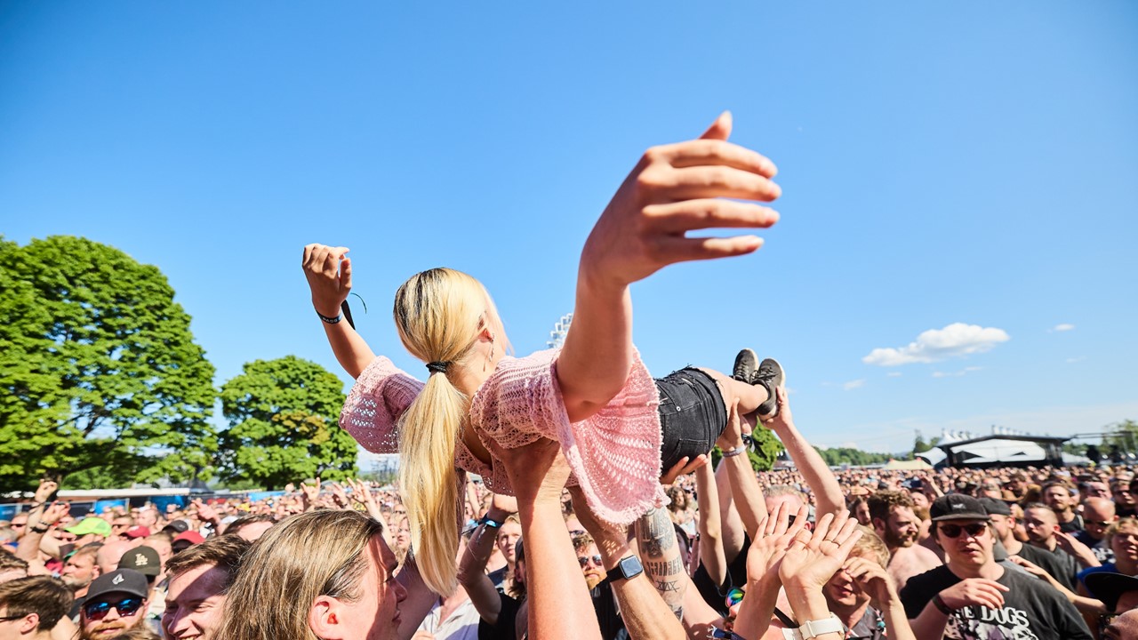 Bli med på «Crowd surfing» under Kvelertak på årets Tons Of Rock – Rockman